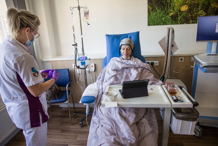 Opinie: Laat politiek bepalen wat we wel of niet vergoeden in de zorg ...