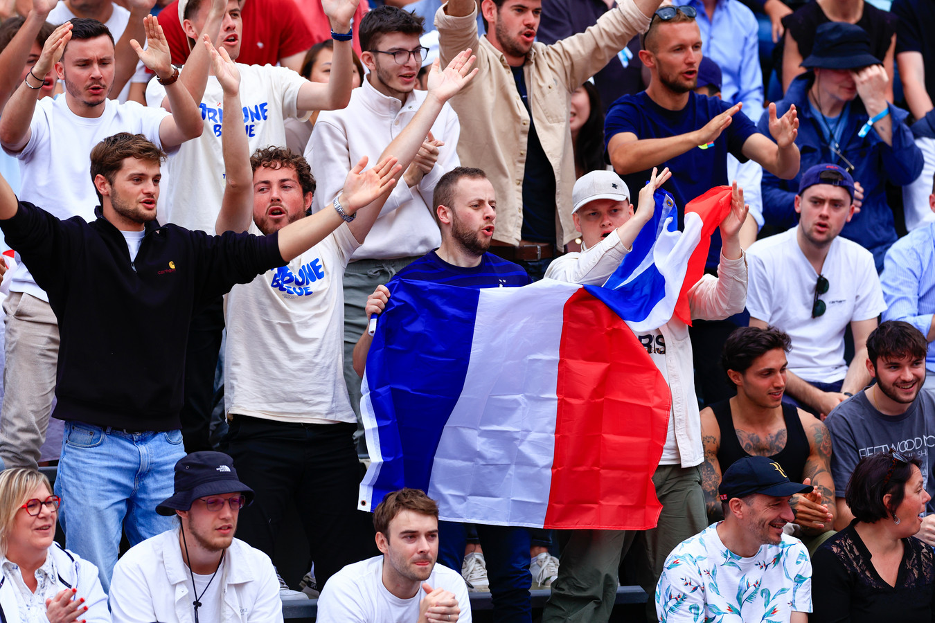 Alcoholverbod op tribunes Roland Garros na misdragingen Franse fans ...