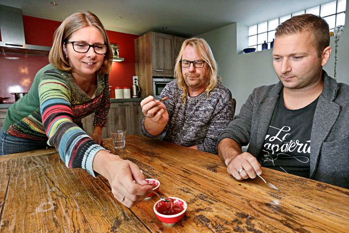 Ketchup en ijs leren maken tijdens Het Klokhuis Onderneemt Backstage in ...