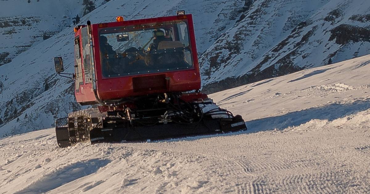 Twee skiërs overreden nadat ze willen afdalen in vers spoor van ...