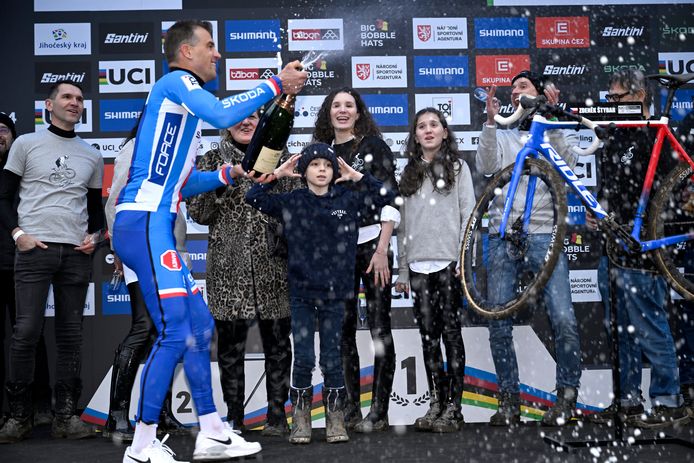 “Dit is alles wat ik wou”: Zdenek Stybar barst in laatste interview in ...