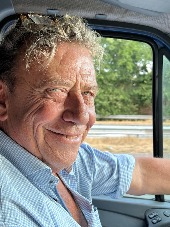 Tilburg verliest opnieuw een horeca-icoon: 'Toon Tapas', charmeur met twinkelende ogen overleden ...