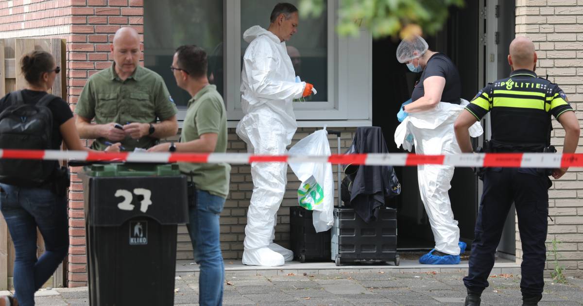 Lichaam aangetroffen in woning Leiden, geen sprake van misdrijf | Leiden | AD.nl