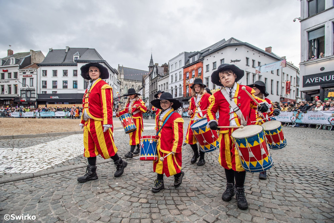 IN BEELD. Dit was dag 1 van Aalst carnaval | Foto | hln.be
