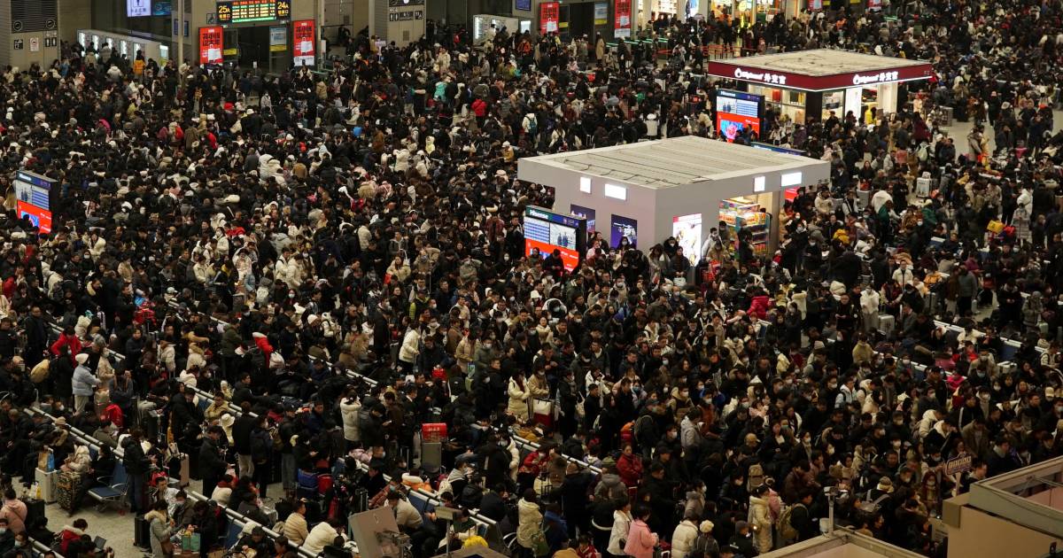 Met Chinees nieuwjaar trekken 300 miljoen Chinezen naar de ...