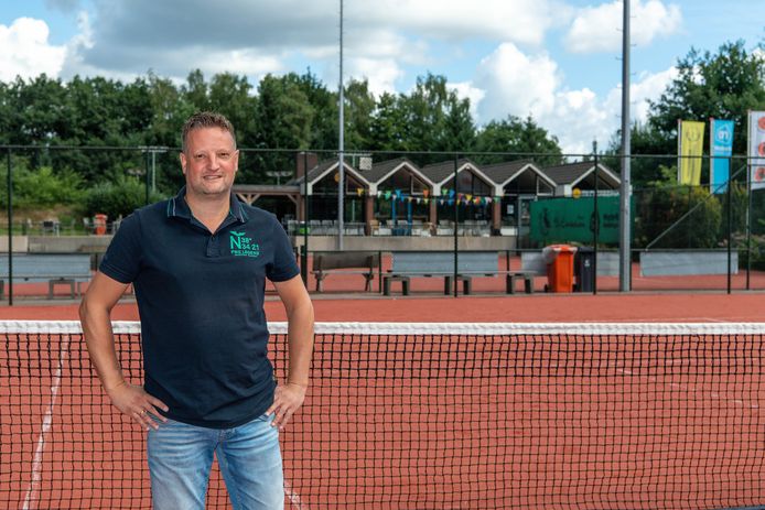 Nieuwe tennisbanen moeten vergrijzing te lijf gaan in Beekbergen: ‘Dit ...