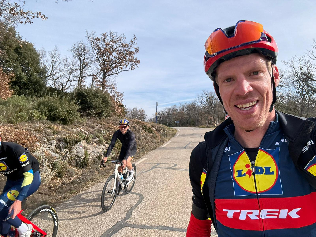 Tim Declercq snuift bij Lidl-Trek nieuwe lucht op: “Na die tik op mijn ...