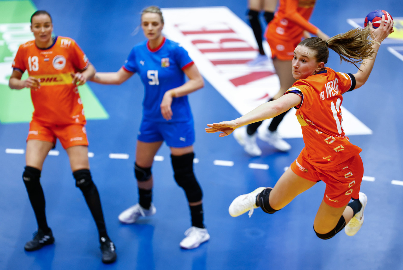 De bizarre cijfers van Bo van Wetering op het WK handbal: Oranje ... De bizarre cijfers van Bo van Wetering op het WK handbal: Oranje ...