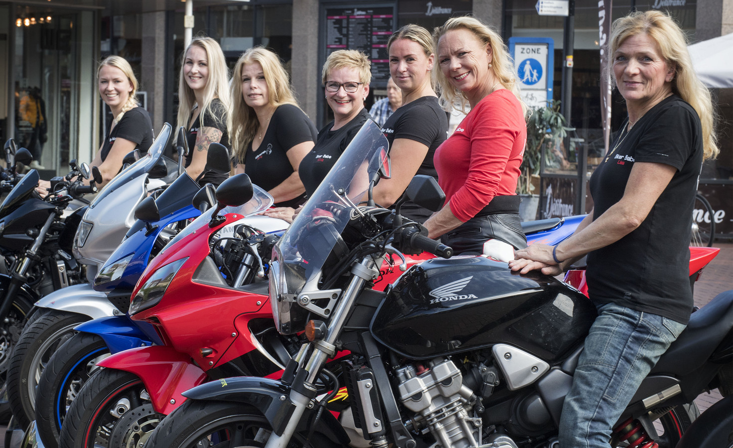 Stoere dames op twee wielen: de Twentse Biker Babes | Foto | tubantia.nl