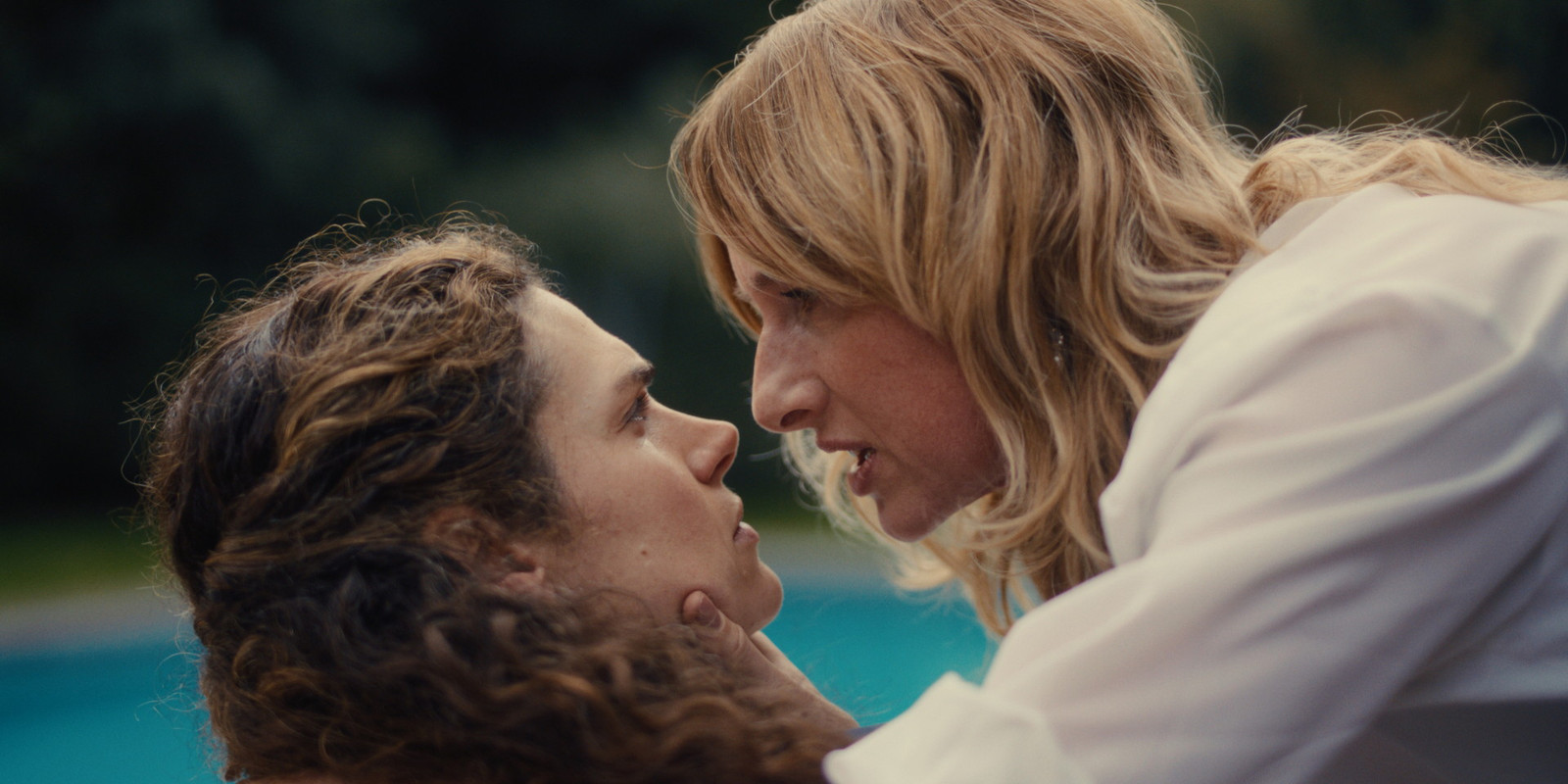 Anna Drijver is open over wat haar raakt: ‘Ik huil om ...