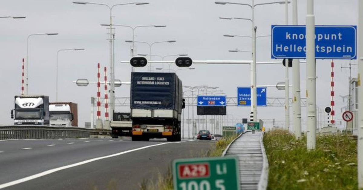 Ongeluk op A29: snelweg weer vrij richting Bergen op Zoom | Moerdijk | bndestem.nl