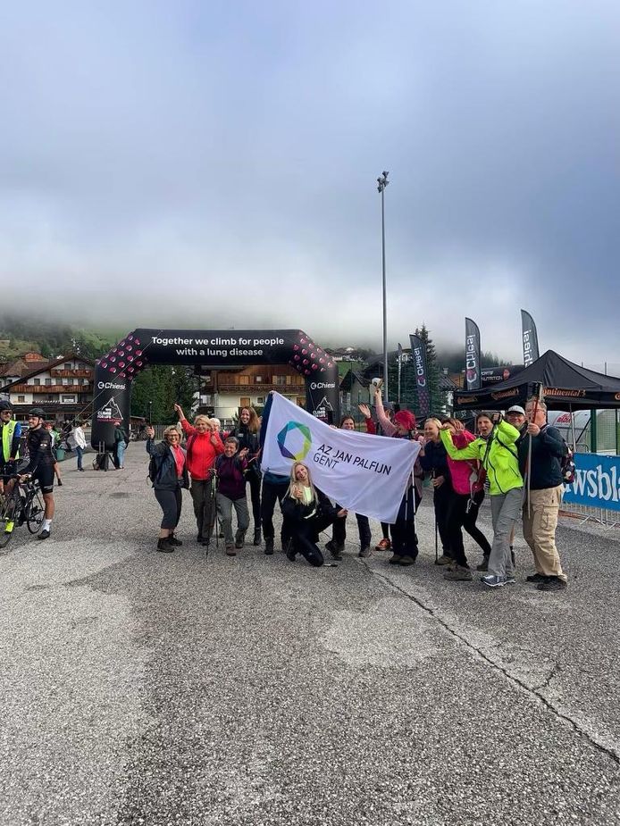 Medewerkers AZ Jan Palfijn bedwingen de Dolomieten voor het goede doel ...