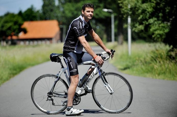 Marcel Beerens zes keer naar boven op Alp d'Huez | Tilburg | bd.nl