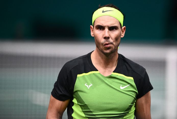 Rafael Nadal bij rentree op masterstoernooi in Parijs direct onderuit ...