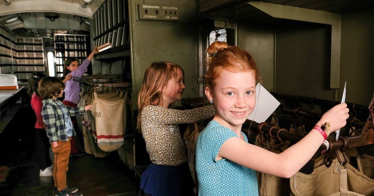 25 jaar geleden reed de laatste posttrein over het spoor: ‘Ik heb heel ...