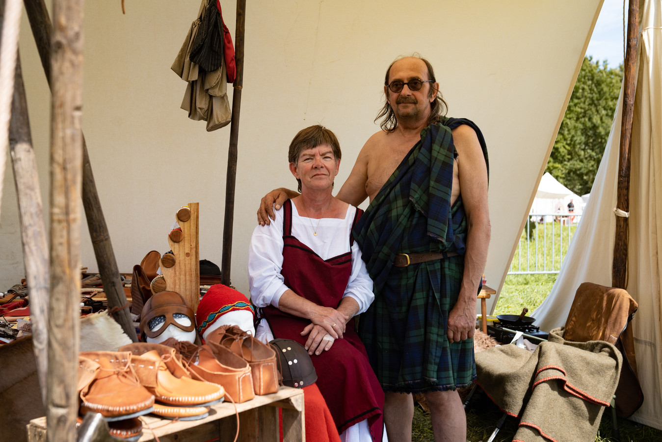 Op bezoek bij ridders en Vikingen op middeleeuws spektakel Condacum ...