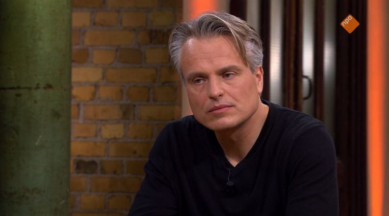 Hoe zelfbenoemd ‘zevenvinker’ Joris Luyendijk het middelpunt werd van ...