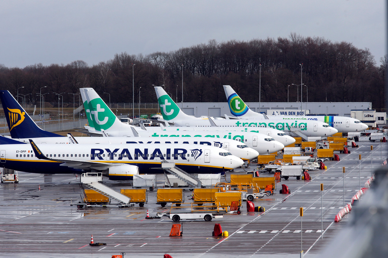 Ryanair wil in zomer weer naar 34 bestemmingen vanaf Eindhoven Airport ...