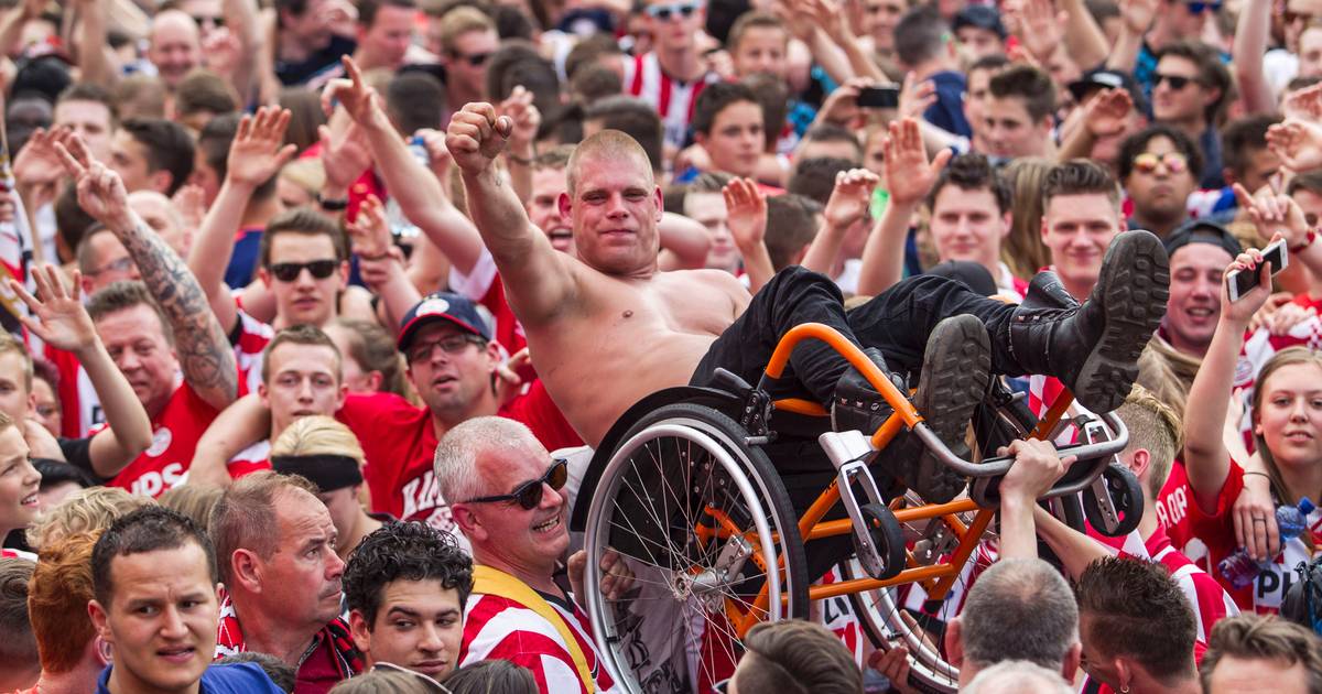 Kampioenswedstrijd en huldiging PSV mogelijk toch op grote schermen in ...