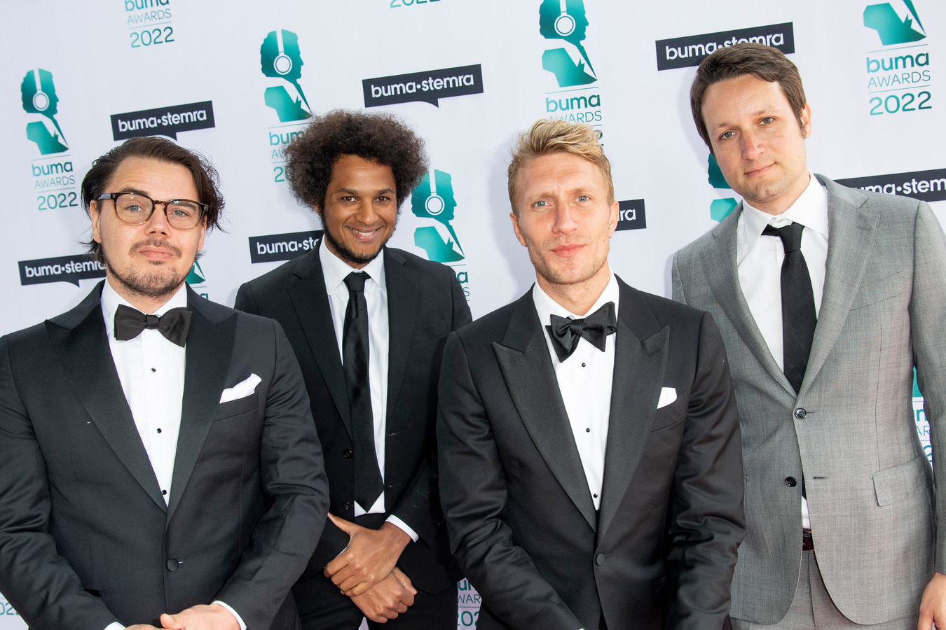 Chef'Special viert 15-jarig bestaan 'keihard' in Ziggo Dome | Foto ...