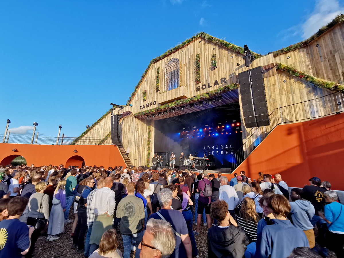 IN BEELD. Campo Solar in Damme start onder stralende zon | Foto | hln.be