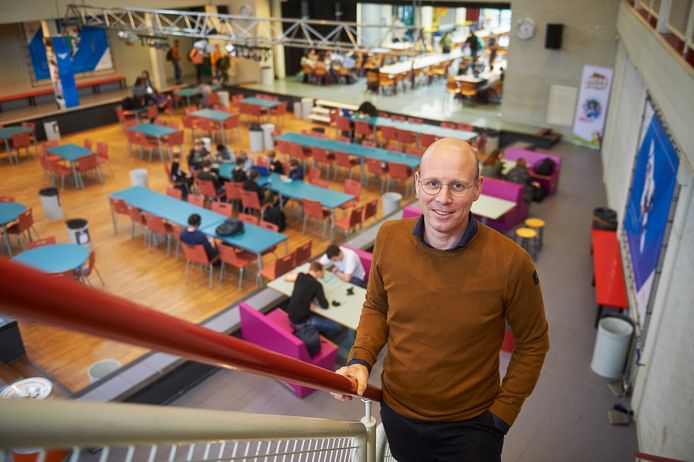 Robbert van der Veer aan het hoofd van het Mondriaan College: ‘Als ...