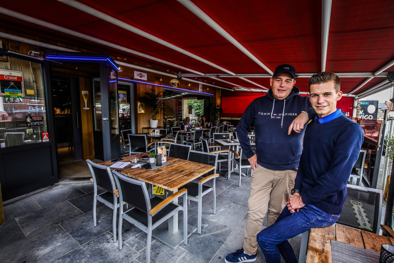 Danscafé New Vigo heeft nieuwe uitbaters en neemt een frisse start: “We ... Danscafé New Vigo heeft nieuwe uitbaters en neemt een frisse start: “We ...
