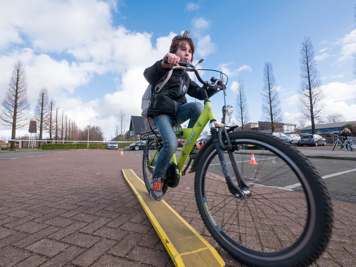 Nog een oude fiets in de schuur staan? Door deze actie kan je hem ... Nog een oude fiets in de schuur staan? Door deze actie kan je hem ...