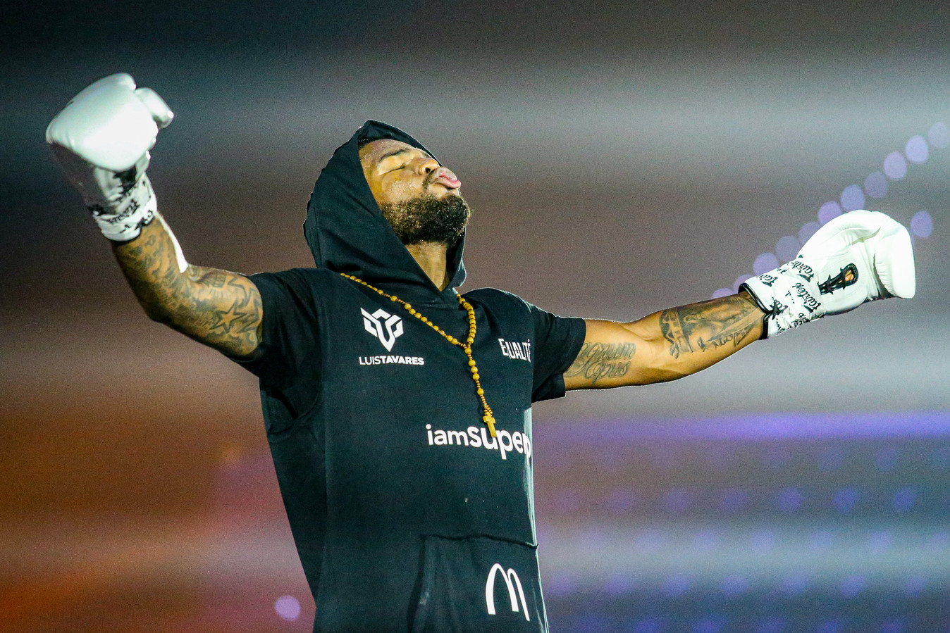 Titelgevecht voor Luis Tavares, Glory breekt met Vakhitov en Russen ...