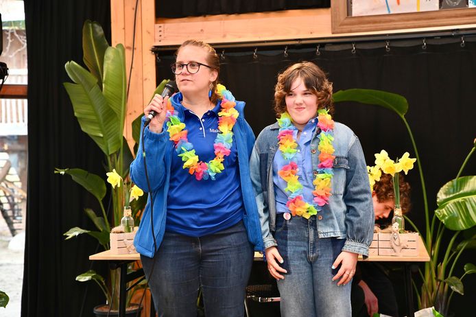 Make-a-Wish bezorgt Manou (13) onvergetelijk feest: “Met Ferrari naar ...