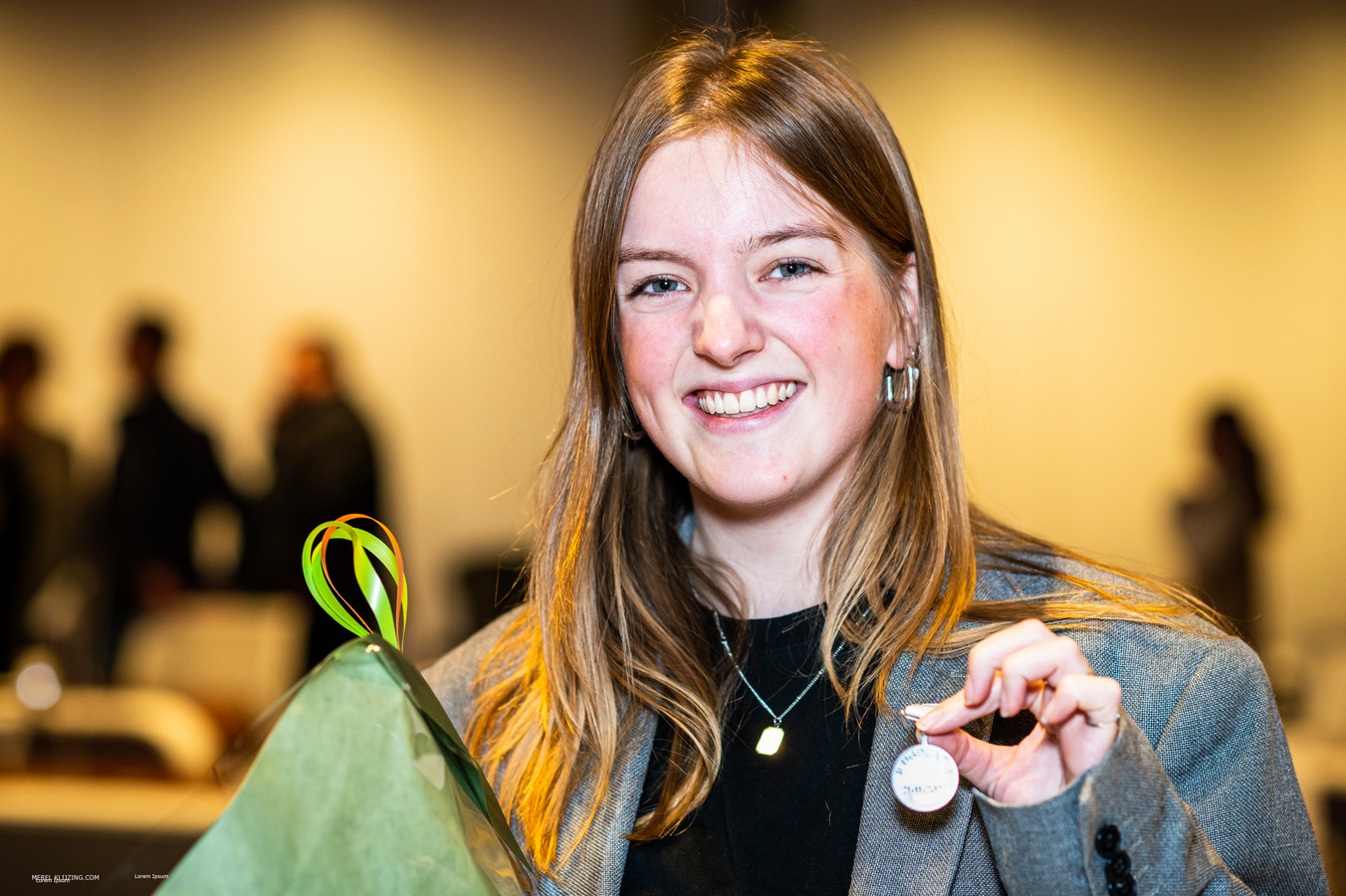 Domenique (19) en Ilse (21) krijgen allereerste Alphense jeugdlintjes ...