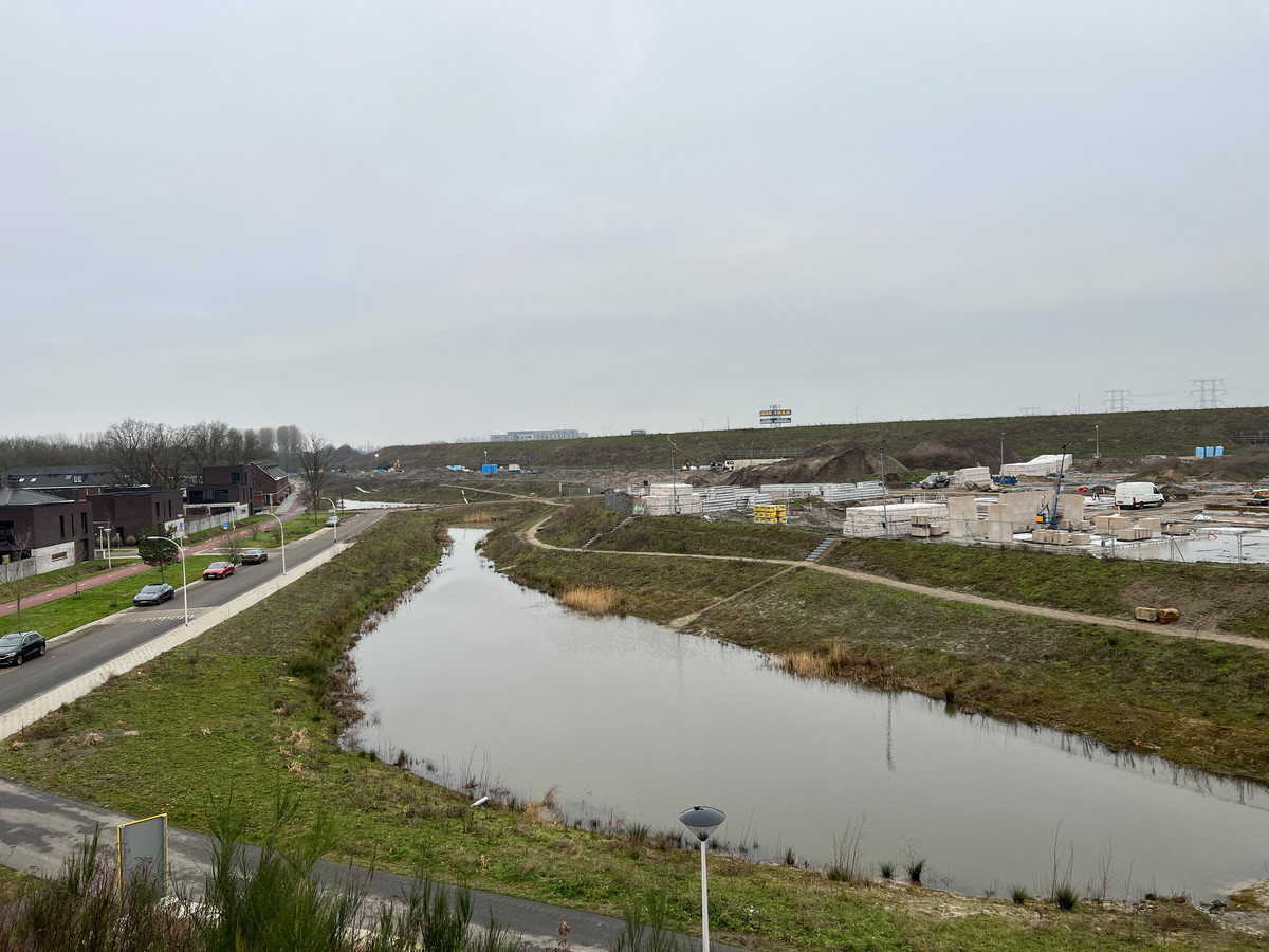 Eerste bewoners Plateauwoningen Blixembosch in Eindhoven krijgen ... Eerste bewoners Plateauwoningen Blixembosch in Eindhoven krijgen ...