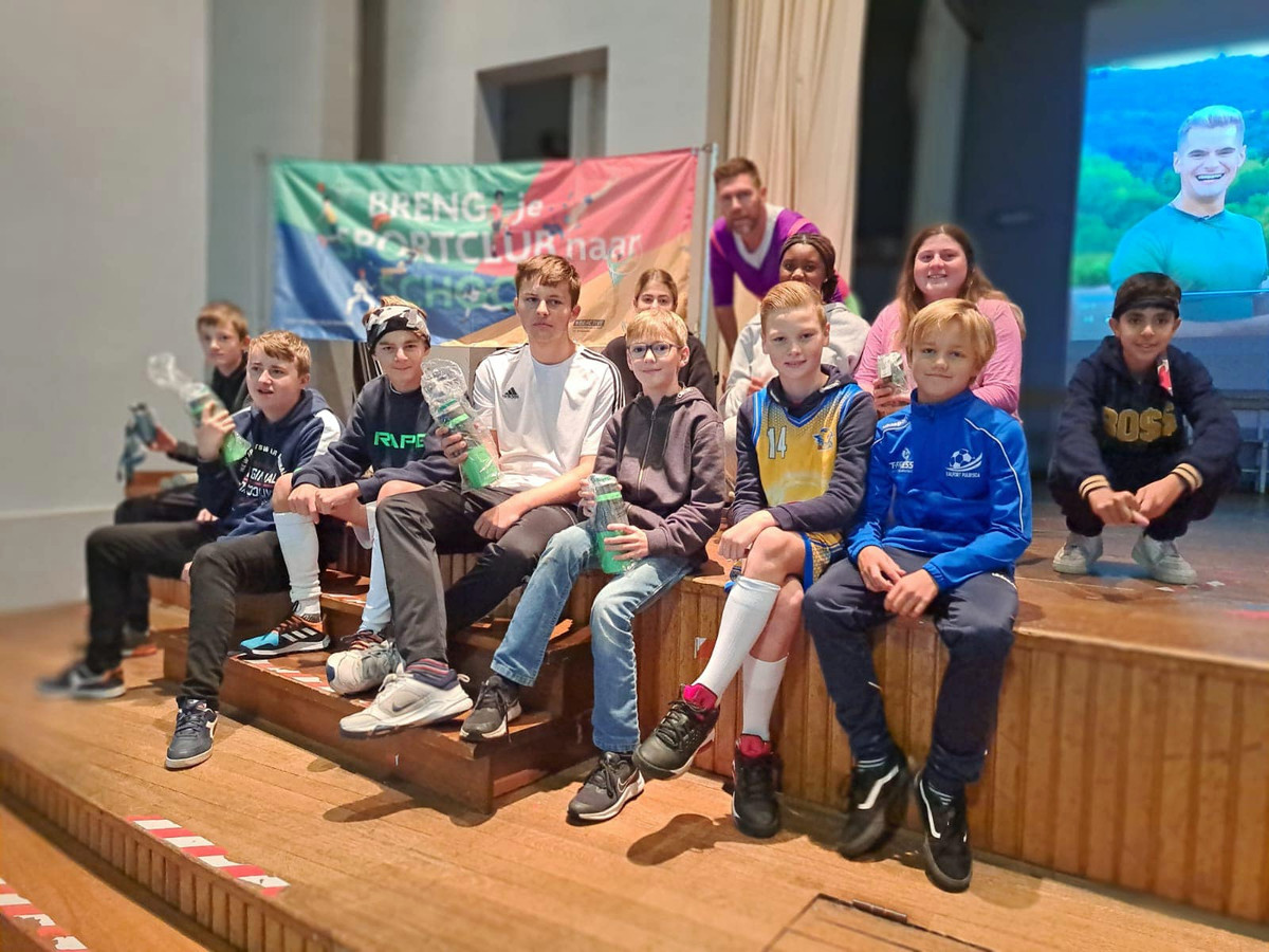 Leerlingen atheneum Klein-Brabant brengen hun sport naar school | Foto ...
