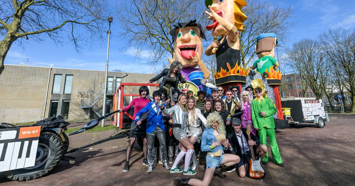Met de carnavalswagen van Ammerzoden naar Oss: ‘We hadden veel bekijks ...