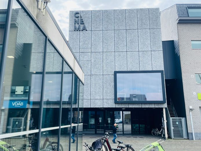 Volg het criterium aan fuifzaal Cinema | Aalst | hln.be