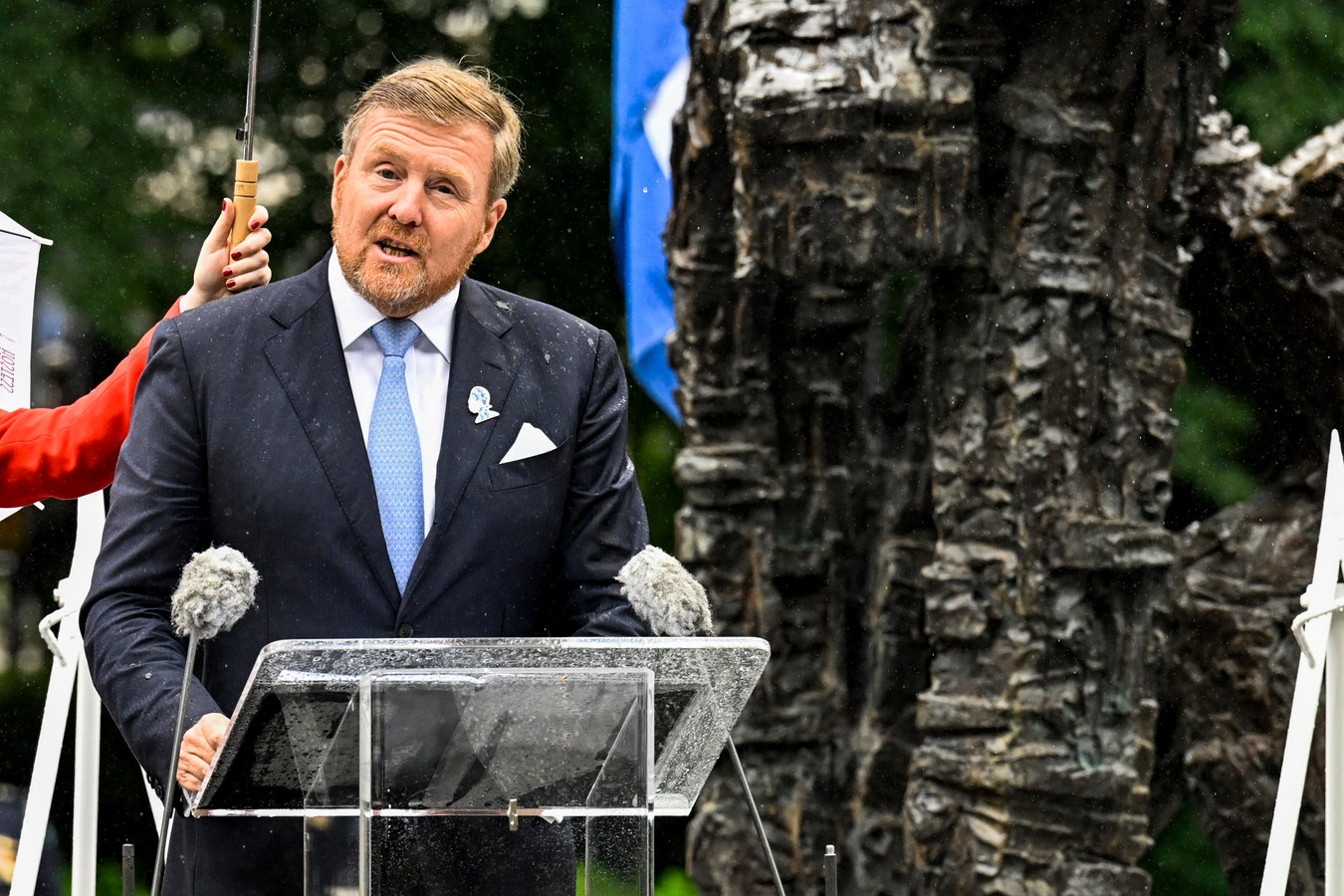 Koning schrijft brief aan Curaçao over eerherstel van slavernijheld ...