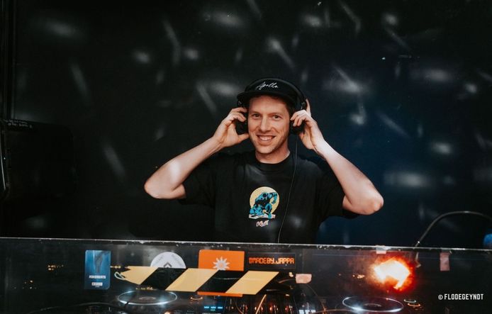 DJ Dosschy voor vijfde keer op Tomorrowland, niet voor één maar voor drie sets: “Ik denk dat ik ...