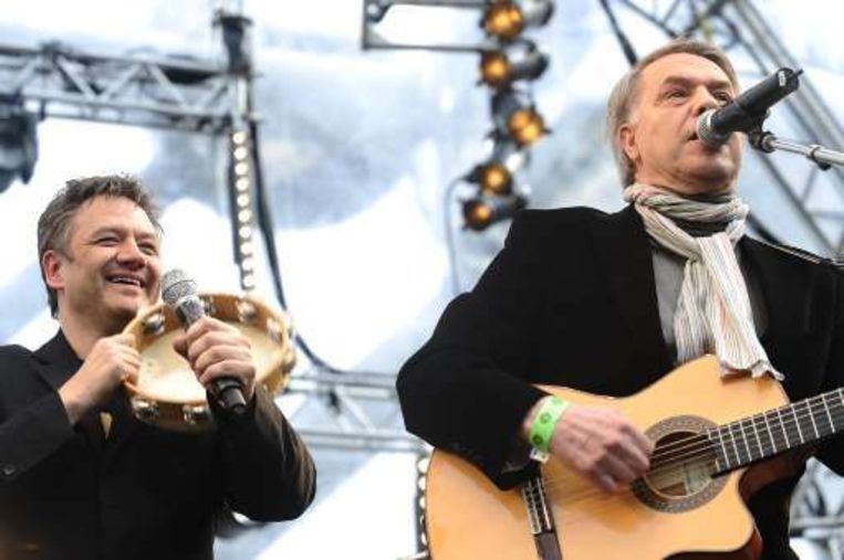 Belgavox Concert lokt 35.000 bezoekers naar Atomium | De Morgen