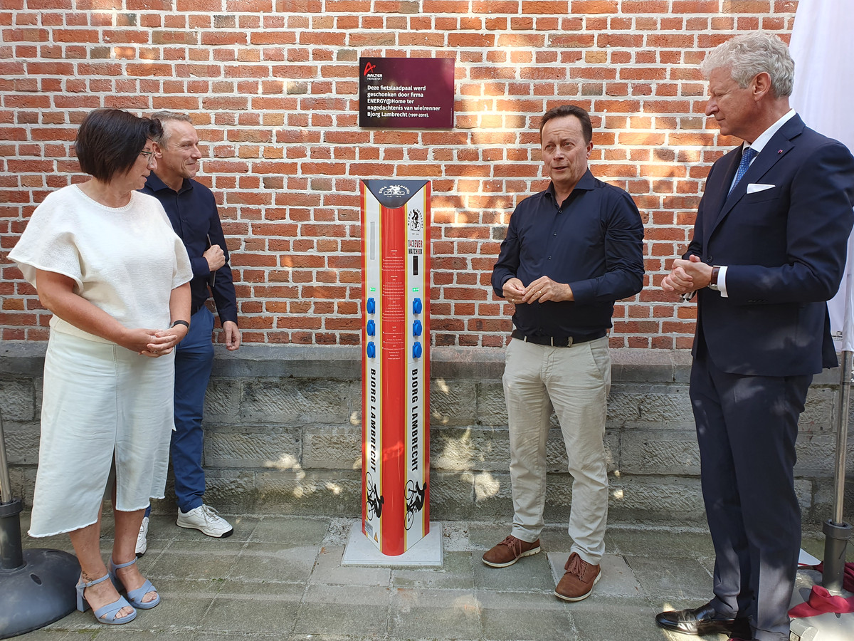 Vijf jaar na fatale val krijgt Bjorg Lambrecht eigen fietslaadpaal in ...