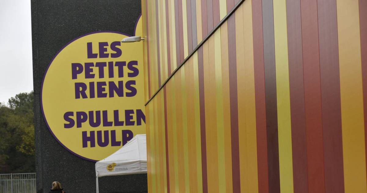 Les Petits Riens inaugurent leur nouveau centre de tri | Home | 7sur7.be