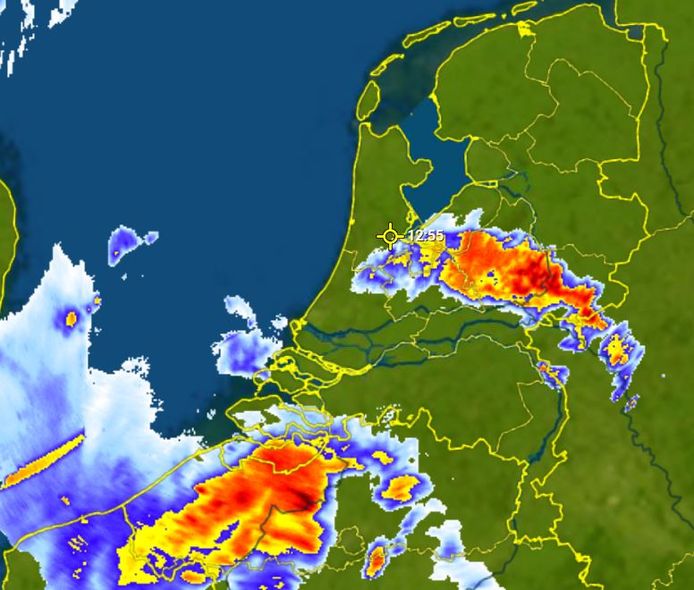 Code geel: zware buien trekken over Oost-Nederland | Regio | tubantia.nl