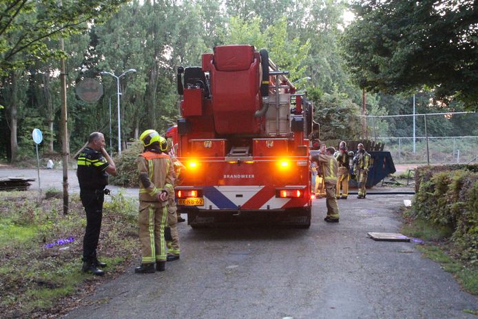Verlaten pand aan Julialaantje in Rijswijk vat vlam, mogelijk ...