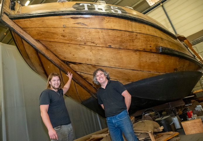 Ferron (21) koopt 116-jaar oude hengst voor een fles jenever en een ...