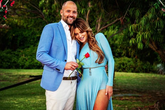 Joris uit Breda verovert het hart van model Sylvia Geersen op tv: ‘Cafégangers juichten ons toe ...