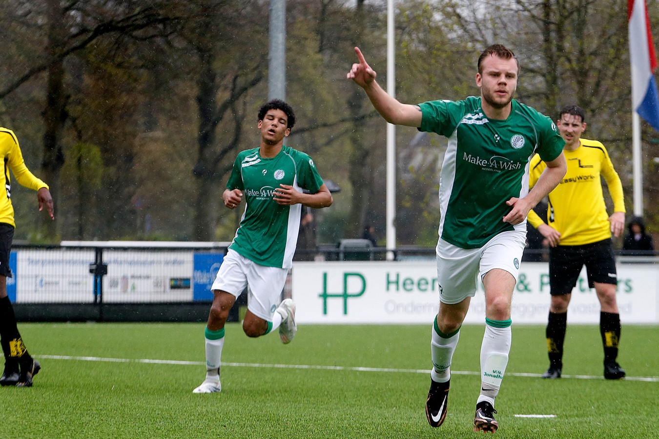 Eerste kampioenen bekend, drie clubs gedegradeerd: dit is het overzicht ...