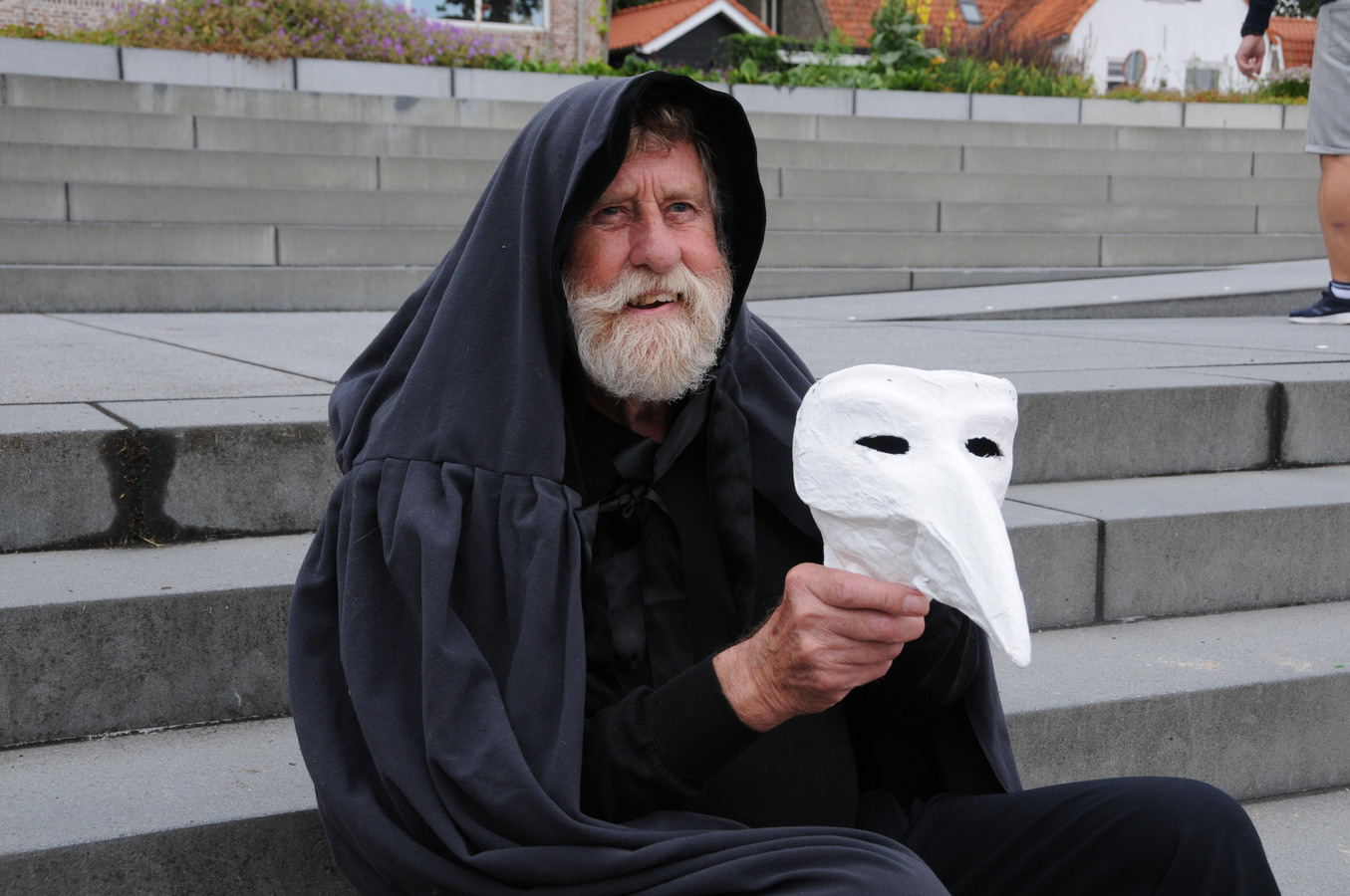 De Rederijkers flikken het elke keer weer: sta je opeens in het ...