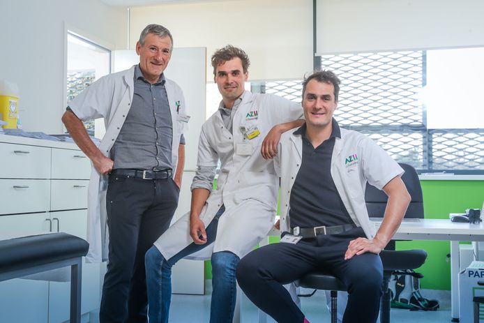 Chirurg die Wout van Aert en Remco Evenepoel behandelde, gaat op pensioen, zonen zetten zijn ...