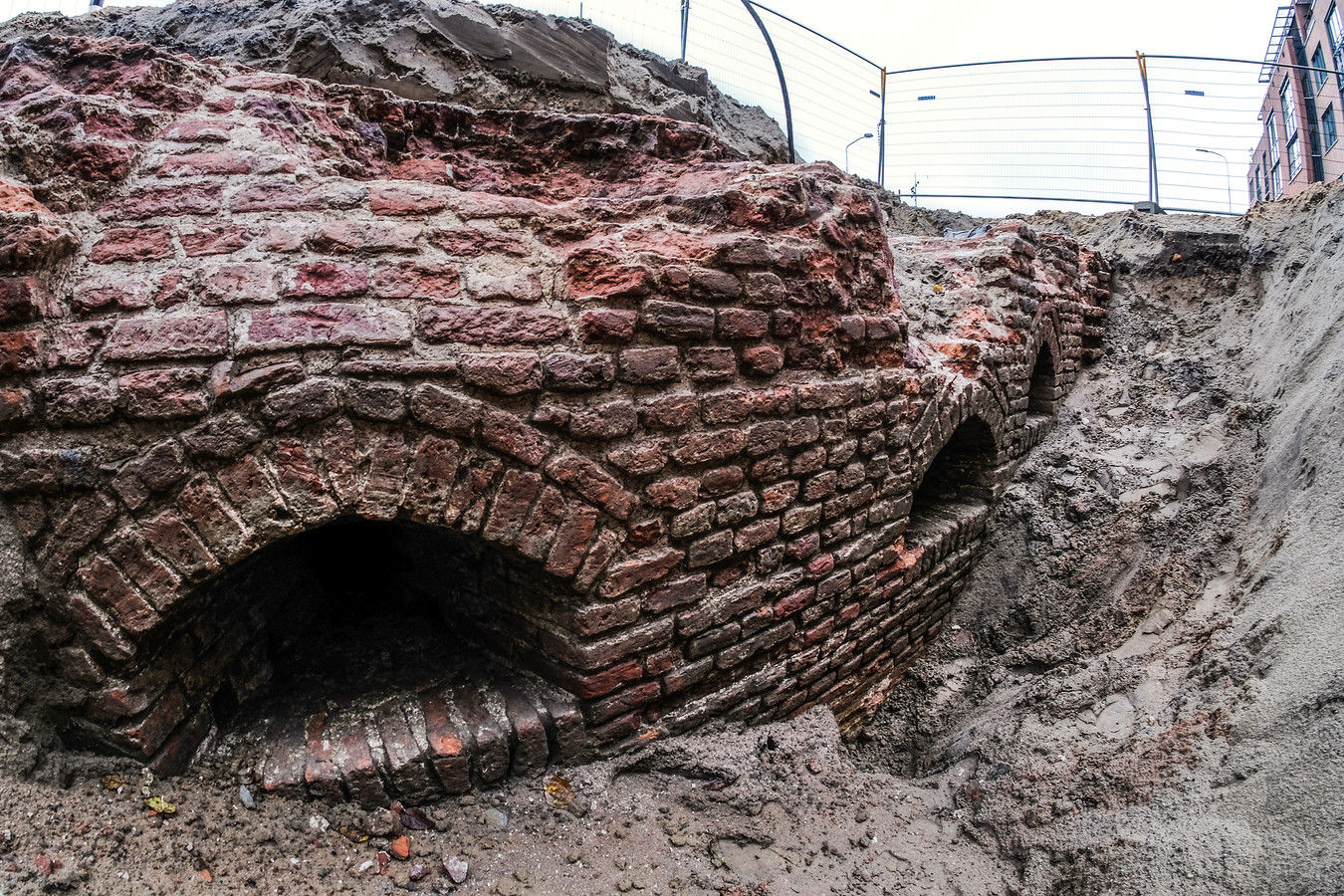 Waarom Doetinchem de kazemat uit 1533 zichtbaar wil houden | Foto ...