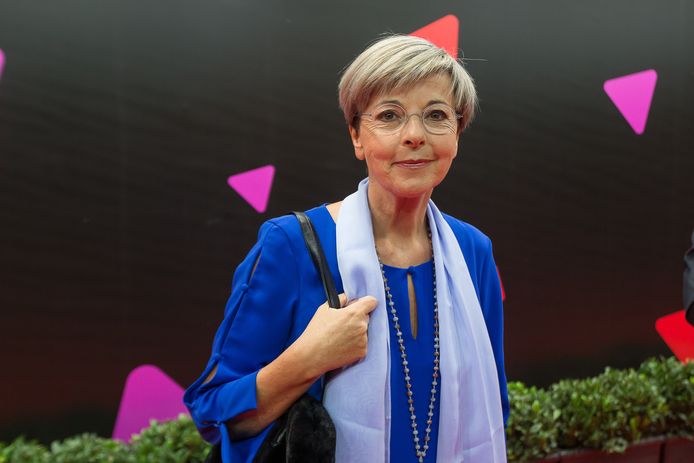 ‘Door De Wind’ van Ingeborg scheert 31 jaar na het Songfestival hoge ...