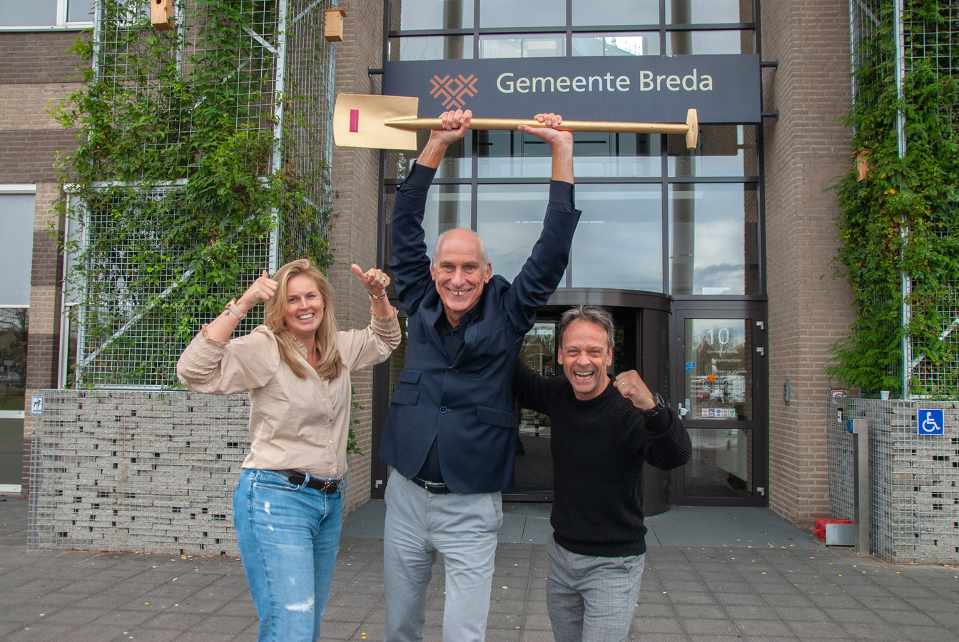 198.429 tegels eruit, groen erin: Breda wint NK Tegelwippen | Foto ...